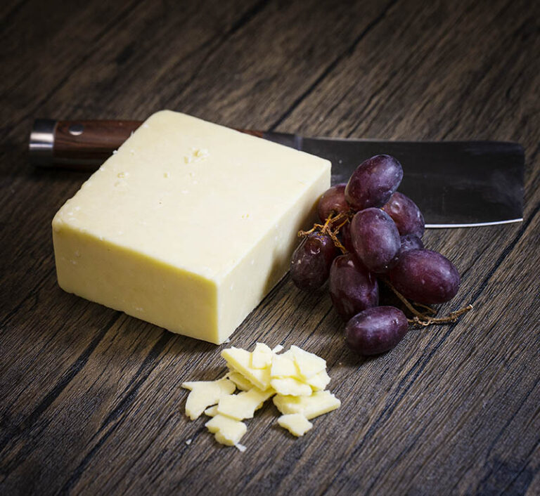 1057 Extra Mature Scottish Cheddar - Grasmere Farm